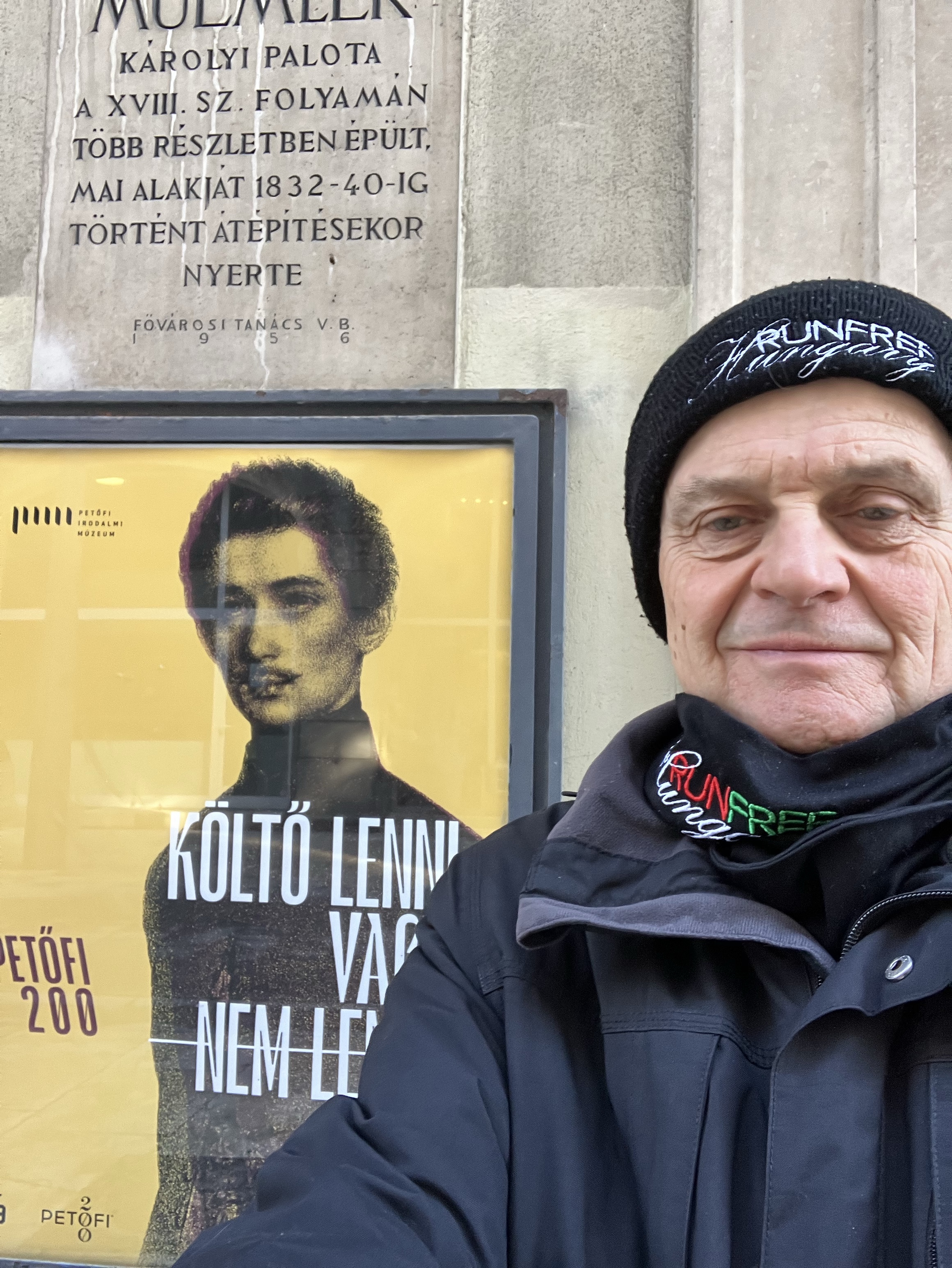 „Költő lenni vagy nem lenni” – képek – Akarattyai Hírmondó